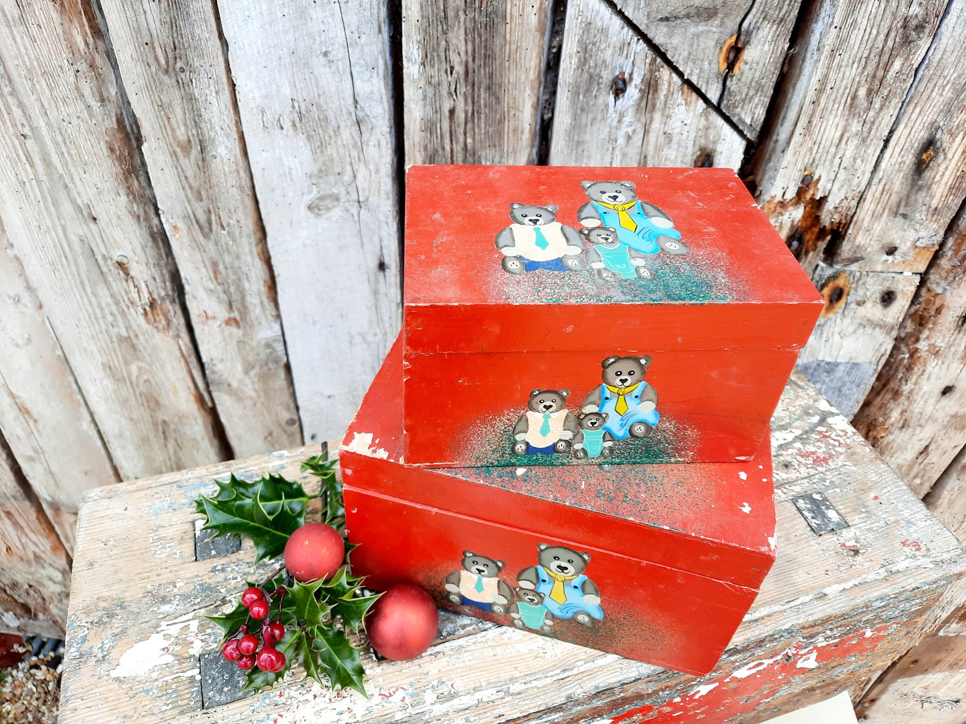 A Pair Of Vintage Festive Bear Boxes for Sale - Home Accessories ...
