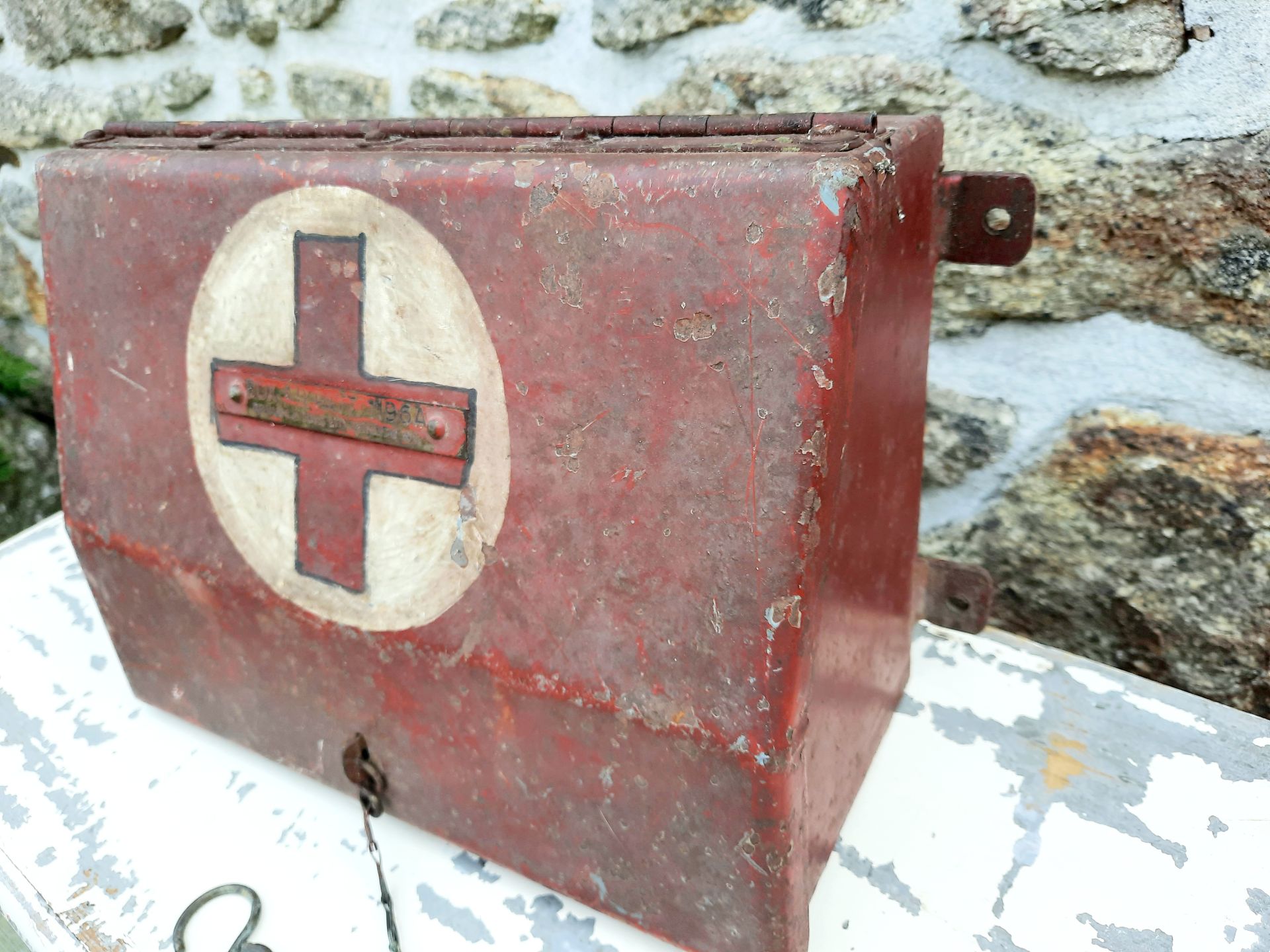 Wall Mounted First Aid Box for Sale - Home Accessories - Trunk Vintage ...