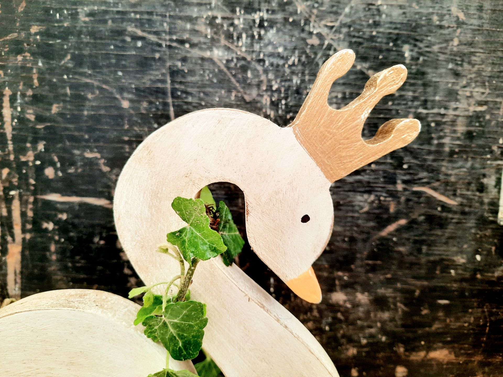 King And Queen Swan Decoration With Crown for Sale - Hand-Painted ...
