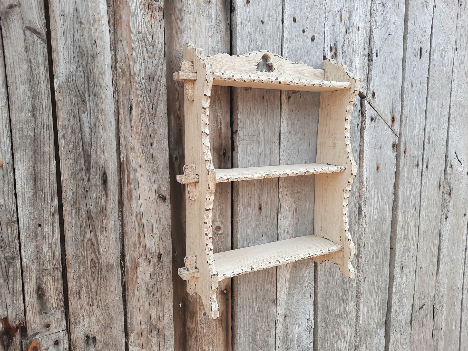 Antique White Distressed Shelves for Sale - Shelves And Bookcases ...