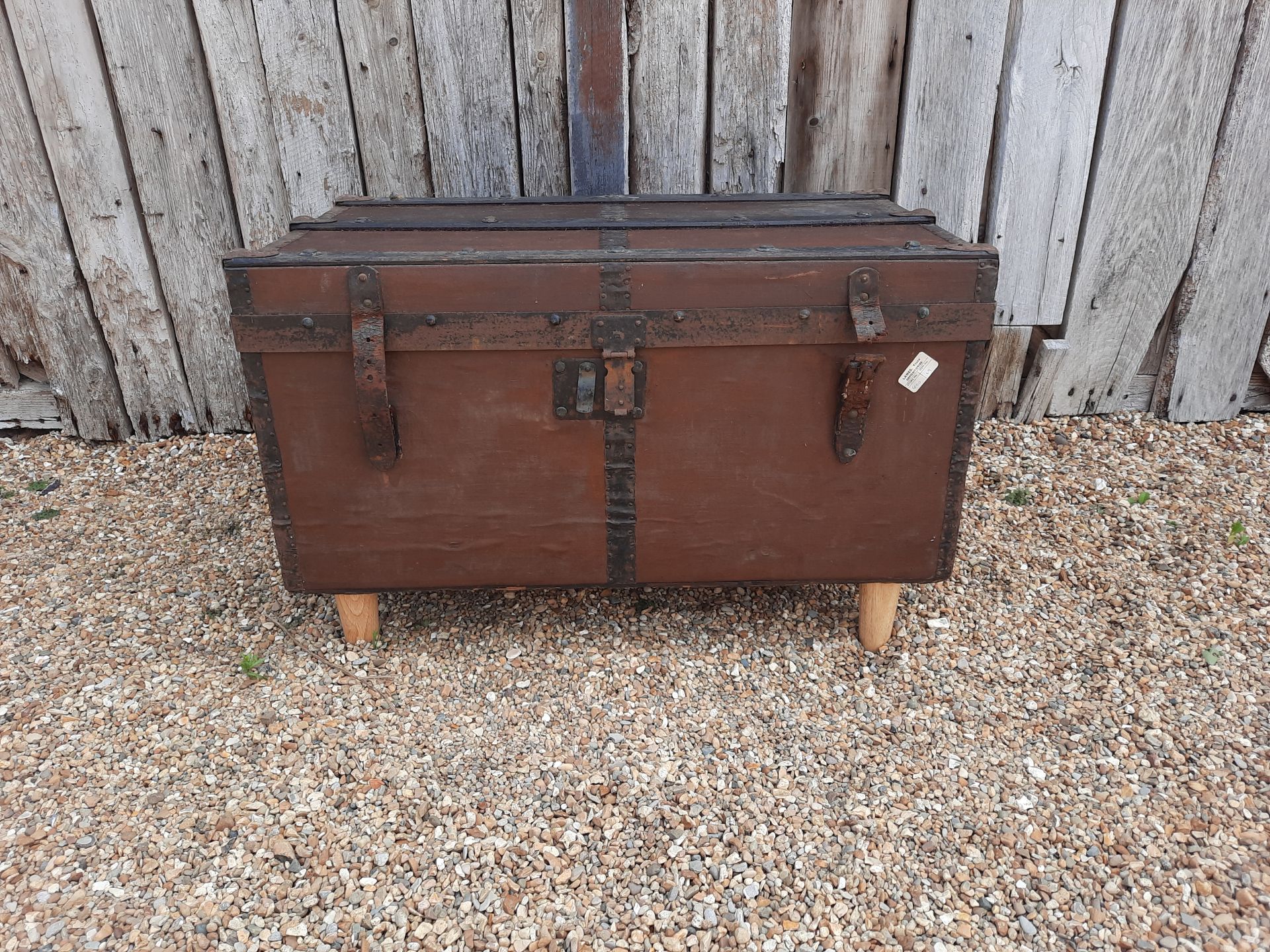 Rustic Trunk Coffee Table On Legs for Sale - Home Accessories - Trunk ...
