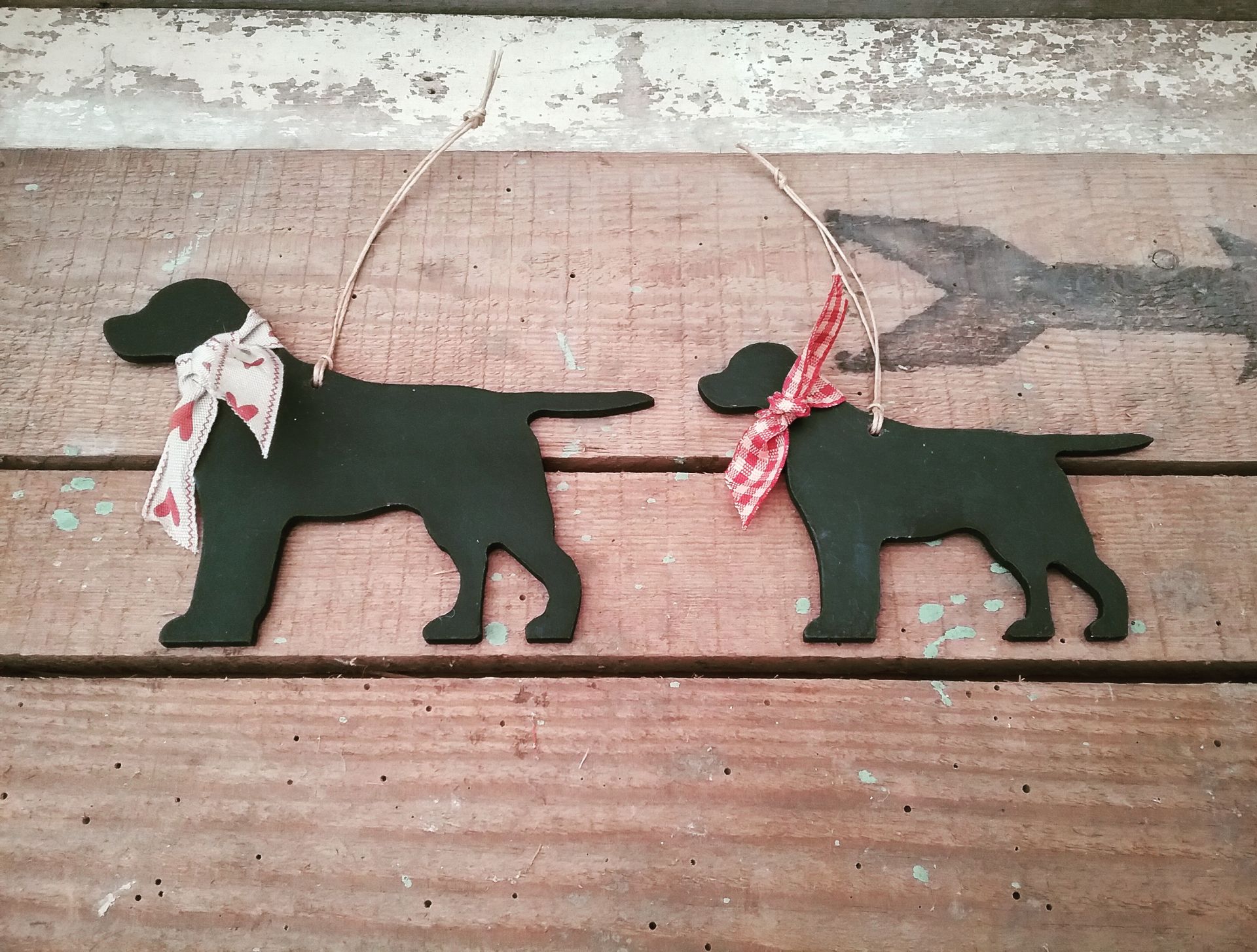 Handpainted Wooden Hanging Labrador for Sale - Painted Wooden Dogs ...